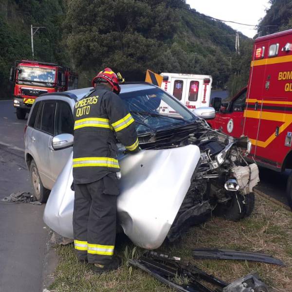 Quito Una Persona Murió Y Otra Resultó Herida En Un Accidente De