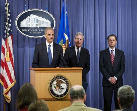 Anonymous revela datos del director del FBI