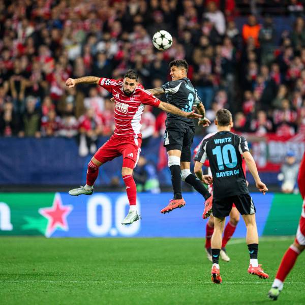 Bayer Leverkusen, con Piero Hincapié de titular, empató ante el Brest en Champions League