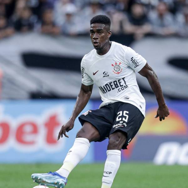 Félix Torres debuta en triunfo del Corinthians por el Campeonato Paulista