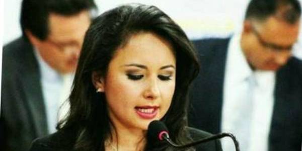 ¿Quién es Nataly Morillo, la asambleísta que reemplazará a Patricio Carrillo?