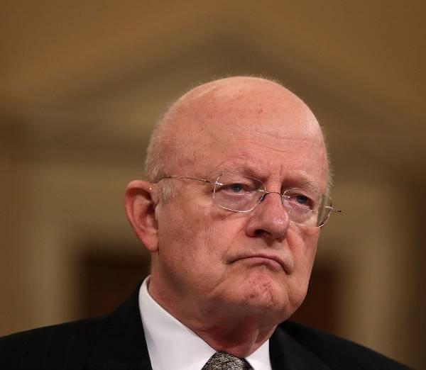 Jefe de Inteligencia de EE.UU., James Clapper, presentó su renuncia