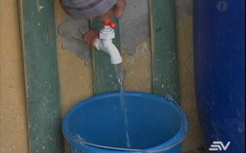 Se normaliza servicio de agua potable en zonas urbanas de Santa Elena