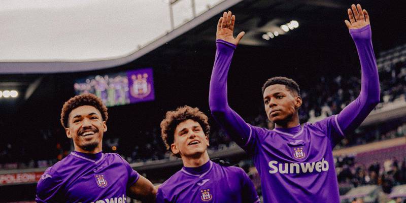 Nilson Angulo se impone en el duelo de ecuatorianos en Bélgica