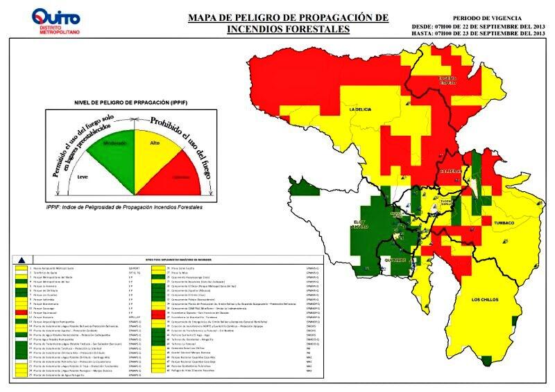 Tres helicópteros atienden incendio forestal en Quito