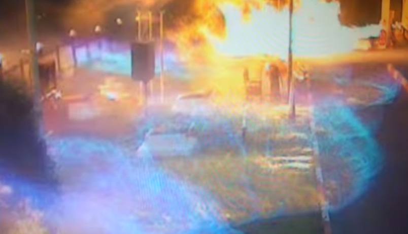 (VIDEO) Fuga de gas metano deja impresionante explosión