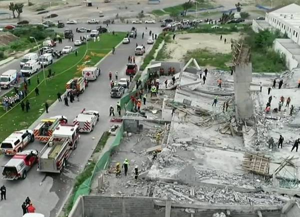 Derrumbe en Monterrey deja al menos 7 muertos
