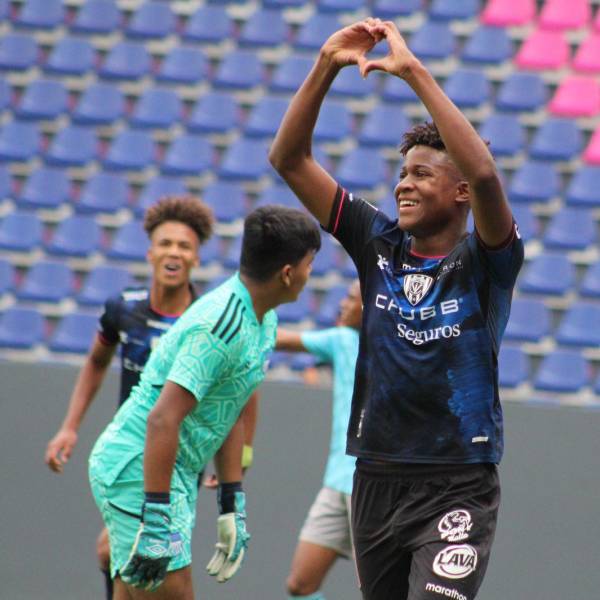 Independiente del Valle golea 10-0 a Emelec y se proclama campeón ... Independiente del Valle golea 10-0 a Emelec y se proclama campeón ...