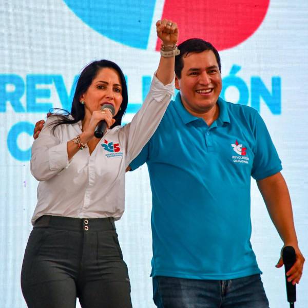 Elecciones Ecuador 2023: Luisa González y Andrés Arauz conforman el ... Elecciones Ecuador 2023: Luisa González y Andrés Arauz conforman el ...